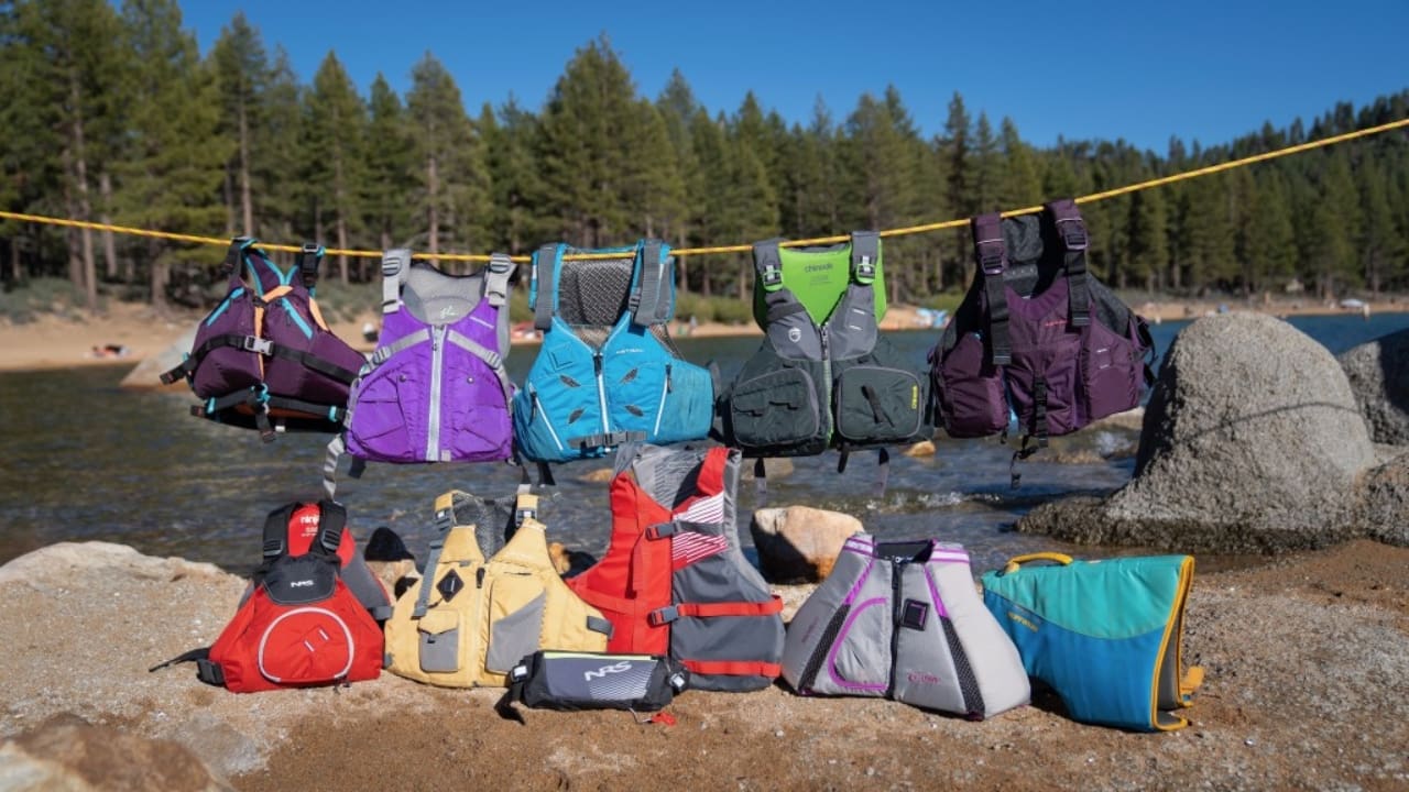 The 8 Best Wakeboard Life Jacket | You Should Have - Surprise Sports