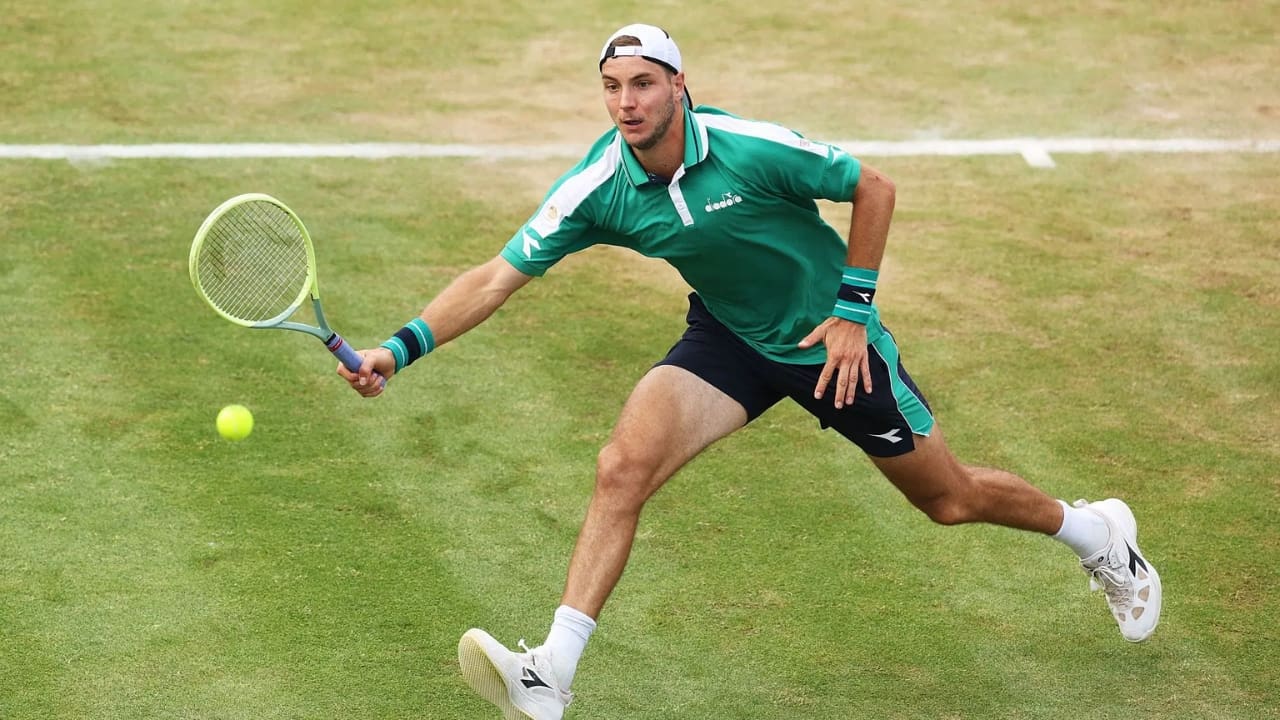 Who is Jan-Lennard Struff's Wife? Some Interesting Facts About Madeline ...