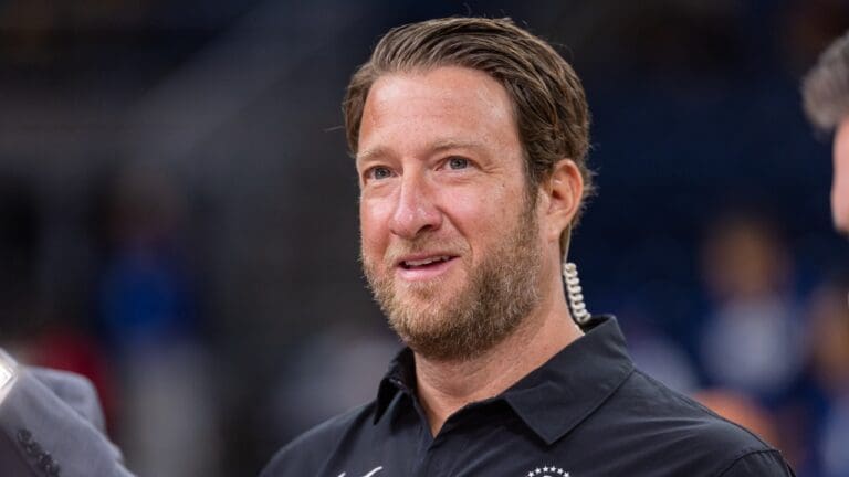 Dave Portnoy Net Worth, Career Details, Earnings, and Endorsements ...