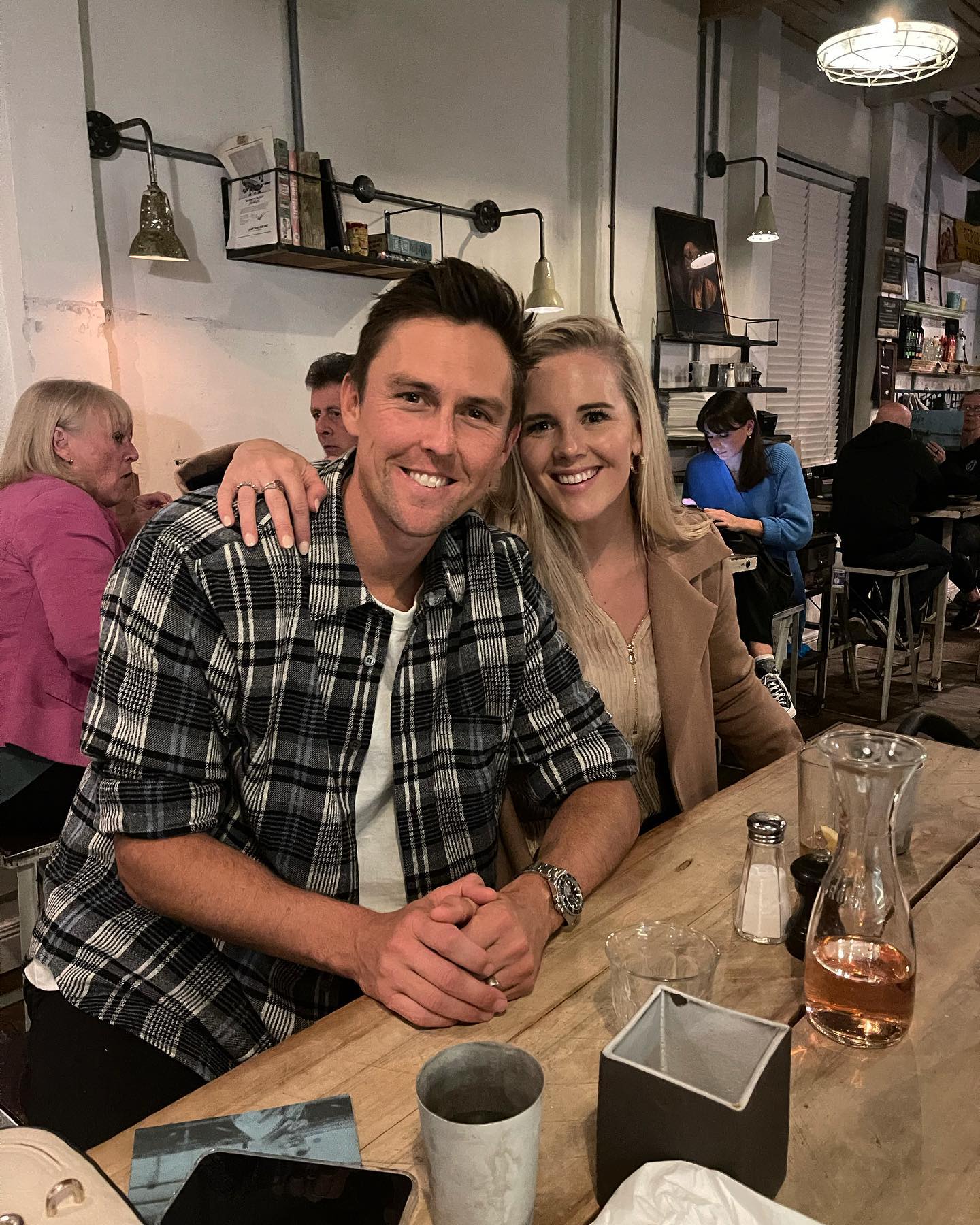 Trent Boult 2024: Net Worth, Career Earnings, Salary, Wife - Surprise ...