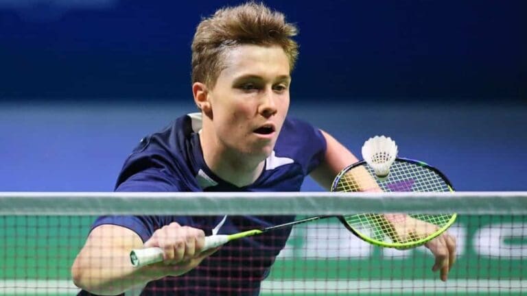 What is a Badminton Drop Shot? - Surprise Sports