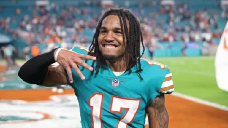 Jaylen Waddle 2025: Net Worth, Contract, Salary, Career Earnings ...