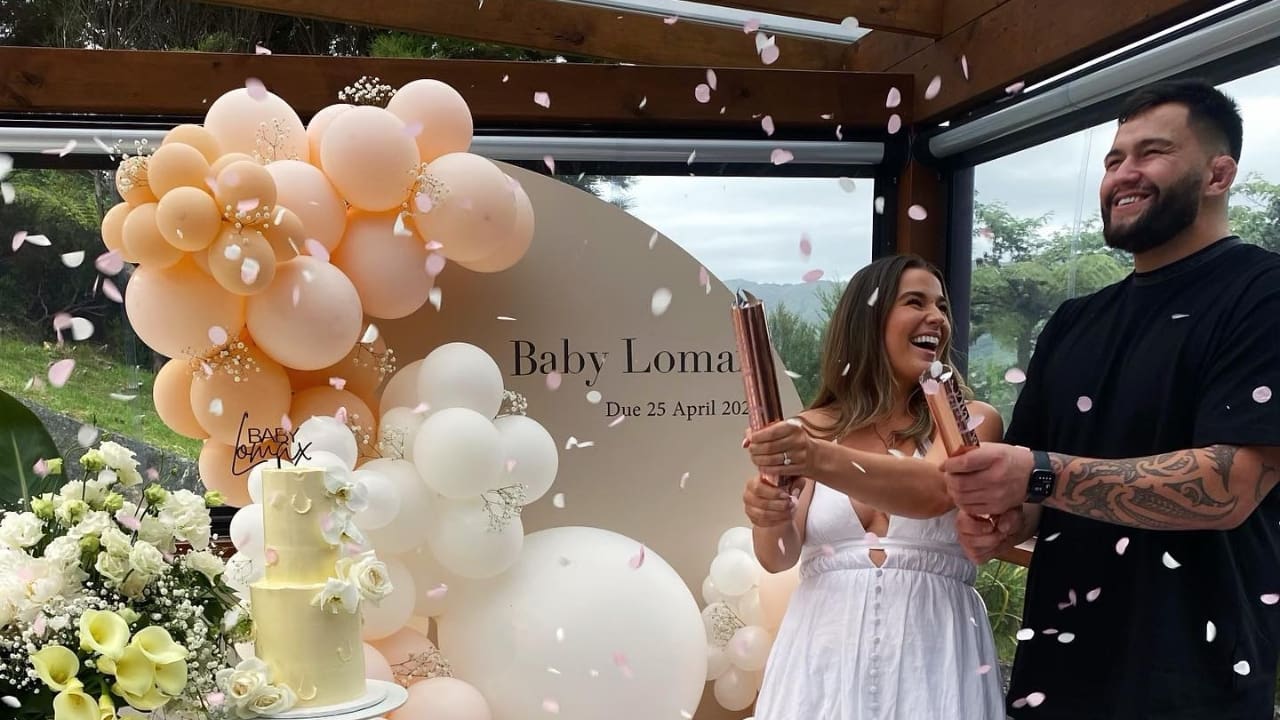 Tyrel Lomax 2025: Net Worth, Career Earnings, Salary, Stats - Surprise ...