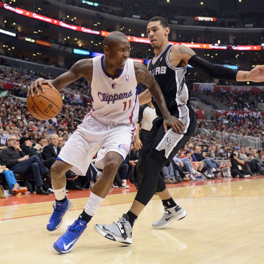 What is Backcourt Violation in Basketball? Definition and Meaning - SurpriseSports