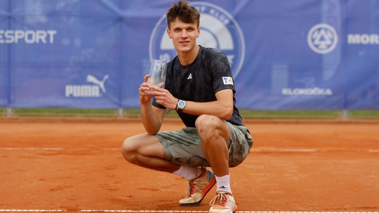 Jakub Mensik 2025: Net Worth, Prize Money, Stats - Surprise Sports