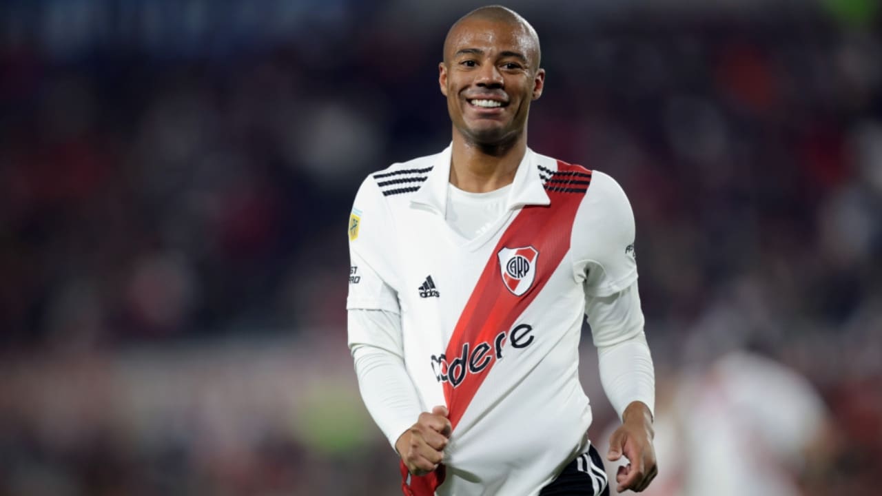 Nicolas de la Cruz Net Worth in 2026: Salary, Career Earnings, Contract ...