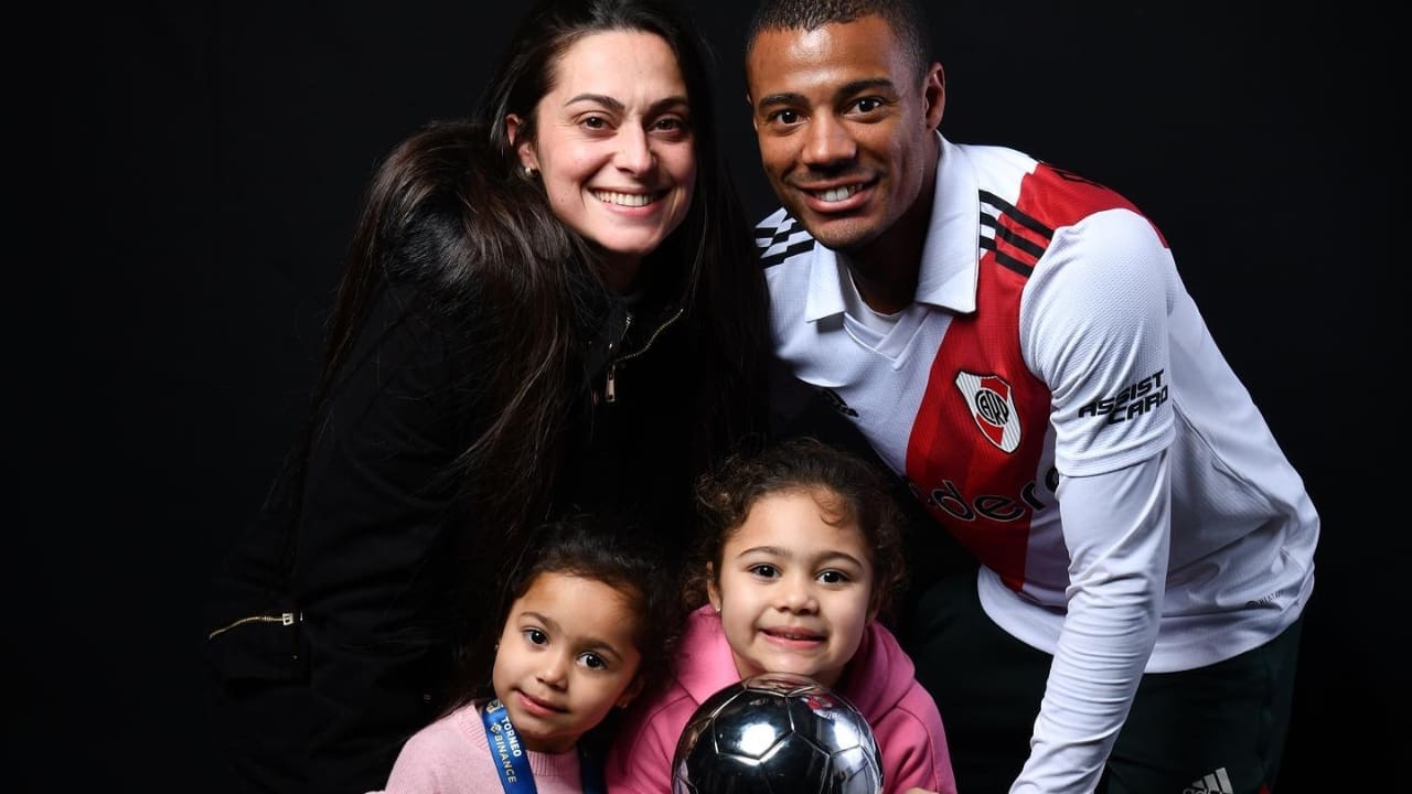 Nicolas de la Cruz Net Worth in 2026: Salary, Career Earnings, Contract ...
