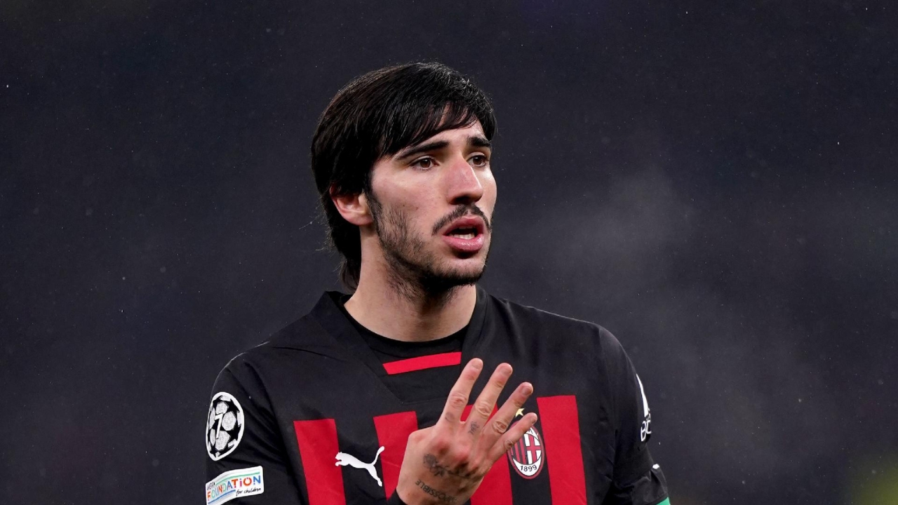 Sandro Tonali 2025: Net Worth, Career Earnings, Contract, Salary ...