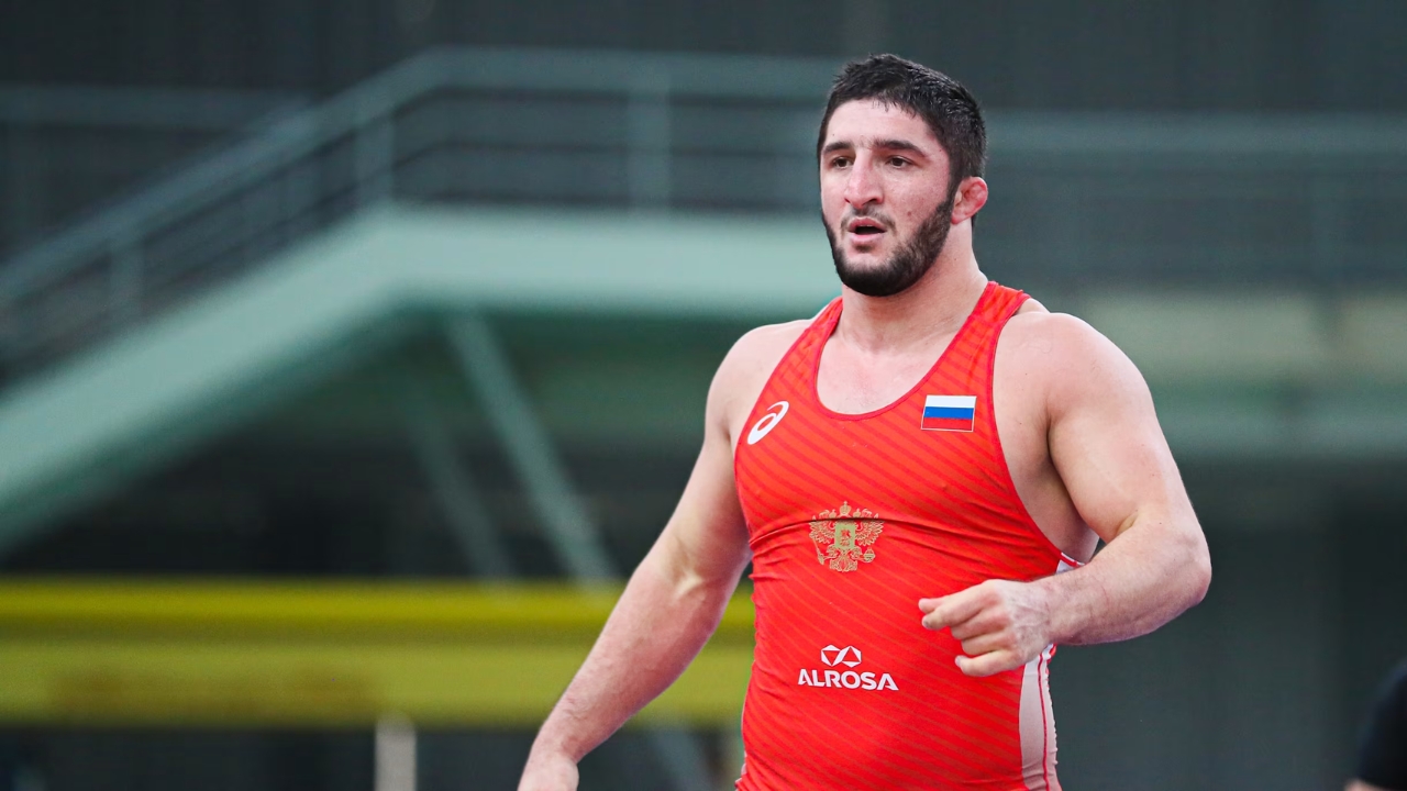 Bulach Sadulaev 2025: Net Worth, Prize Money, Records, Wife - Surprise ...