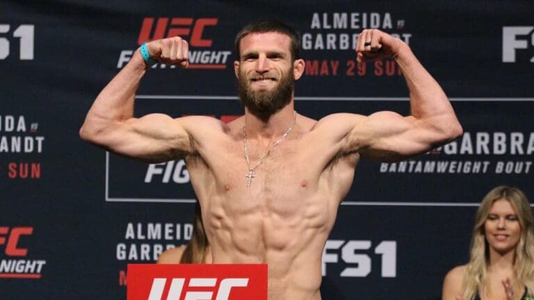 What Do the Numbers Mean in UFC? - Surprise Sports