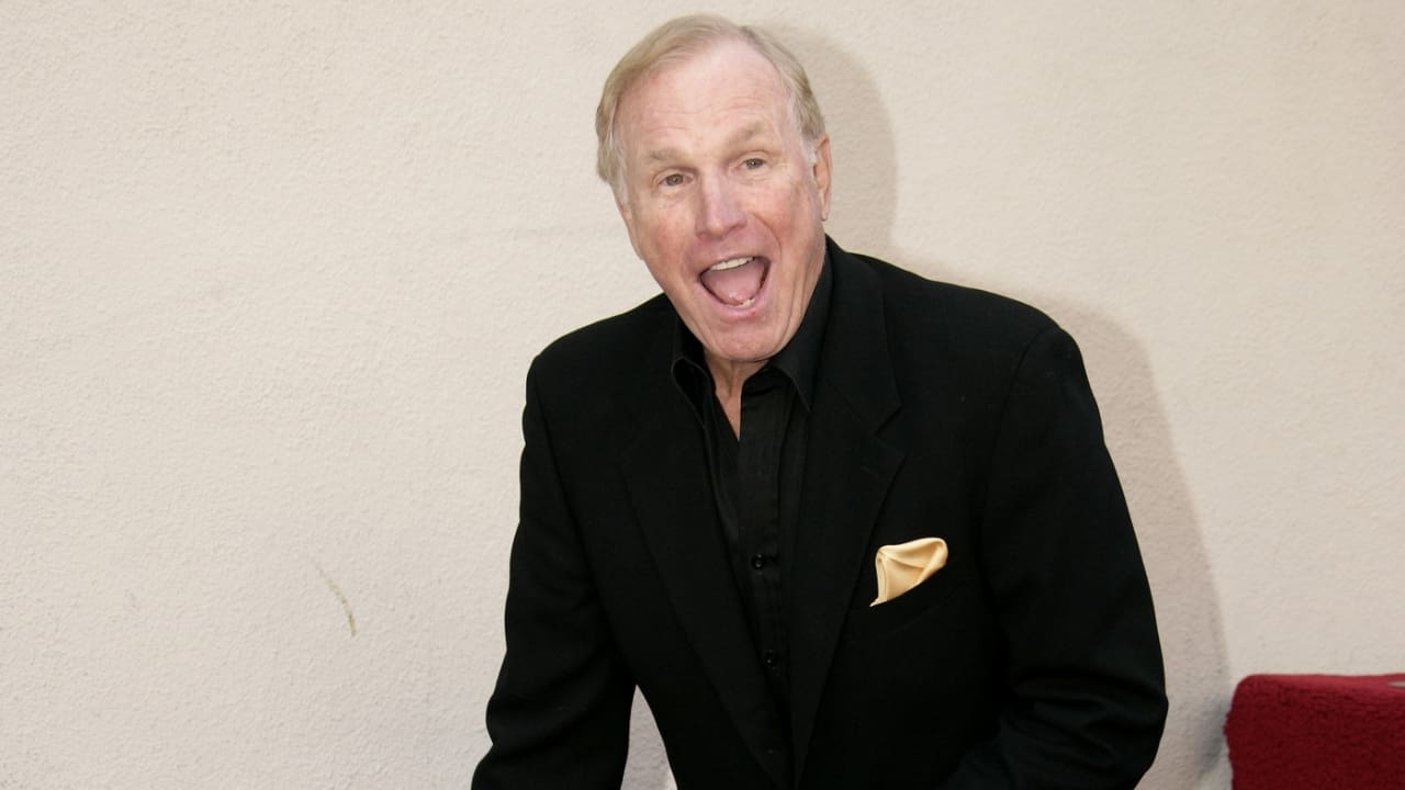 Wayne Rogers Net Worth 2024: A Comprehensive Look - SurpriseSports