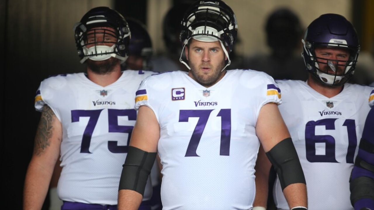 Riley Reiff 2025: Net Worth, Contract, Career Earnings - Surprise Sports