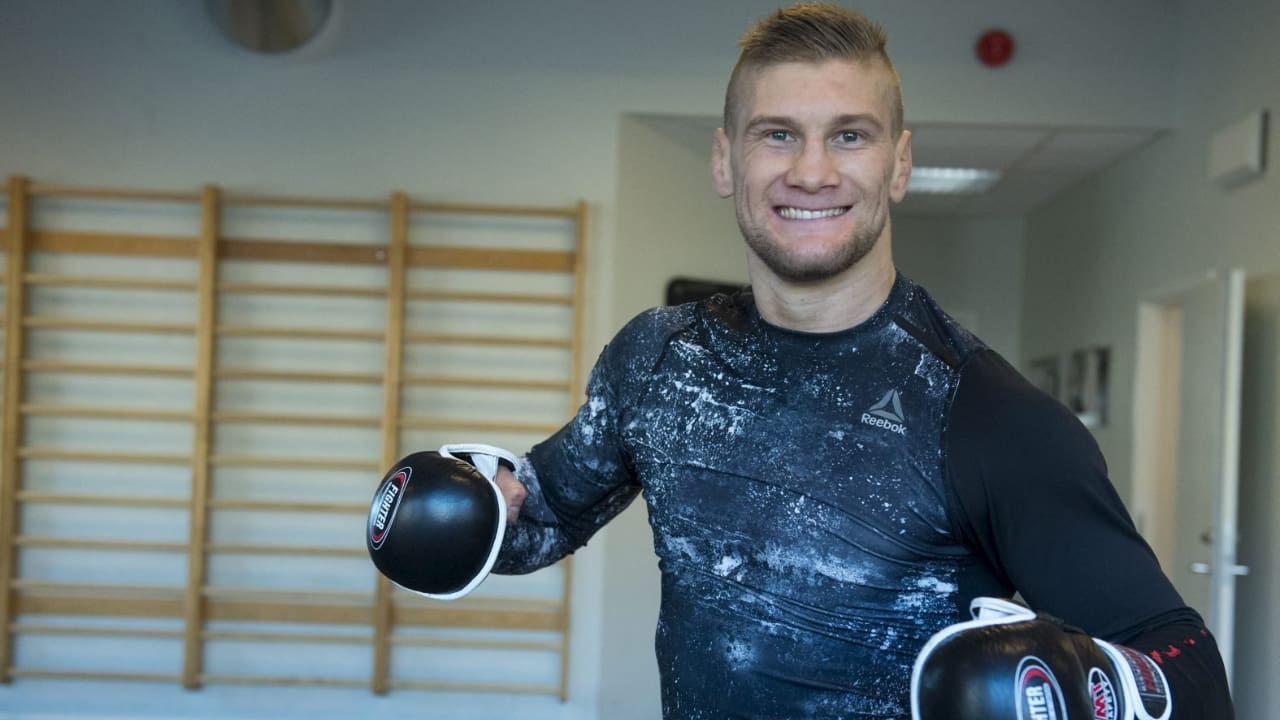 Alexander Jacobsen 2025: Net Worth, Records, Bio - Surprise Sports