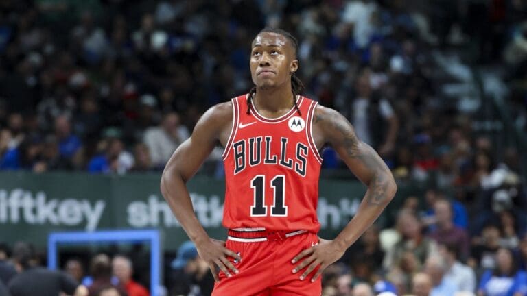 Ayo Dosunmu Net Worth in 2026: Contract, Salary, Career Earnings ...