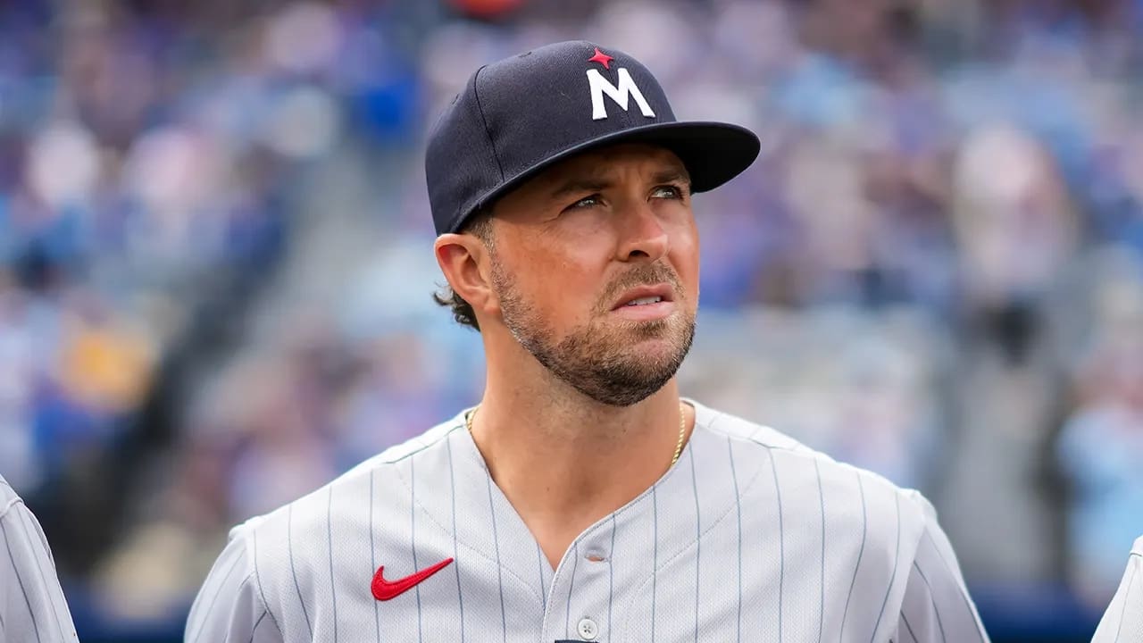 Kyle Farmer Net Worth in 2026: Career Earnings, Contract, Salary, Wife ...