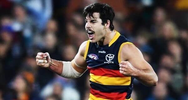 Emiliano Martinez 2025: Net Worth, Salary, and Earnings - Surprise Sports