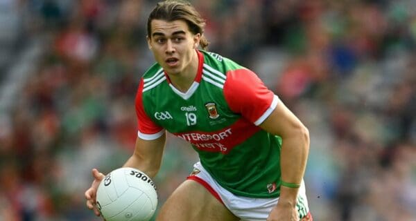 Hardik Pandya 2025: Net Worth, Salary, Career Earnings, Stats ...